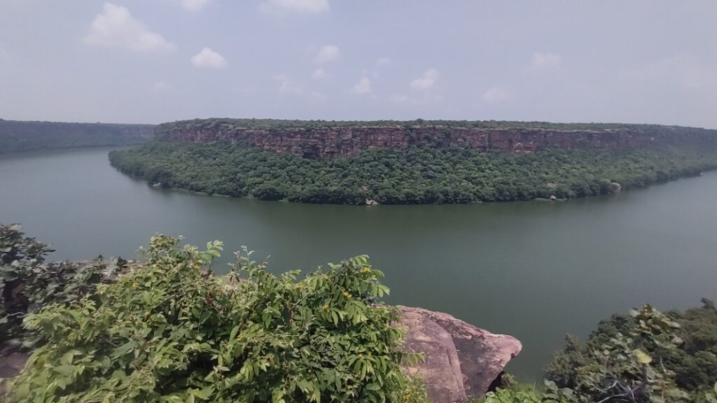 A place to cherish in Kota - Garadia Mahadev Temple